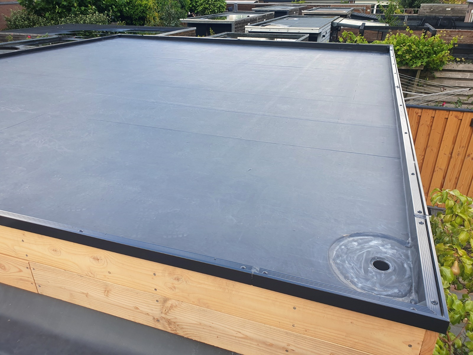 Rol EPDM 1,20 mm. van 30,5m1 x 50 cm breed. (Amerikaans EPDM)